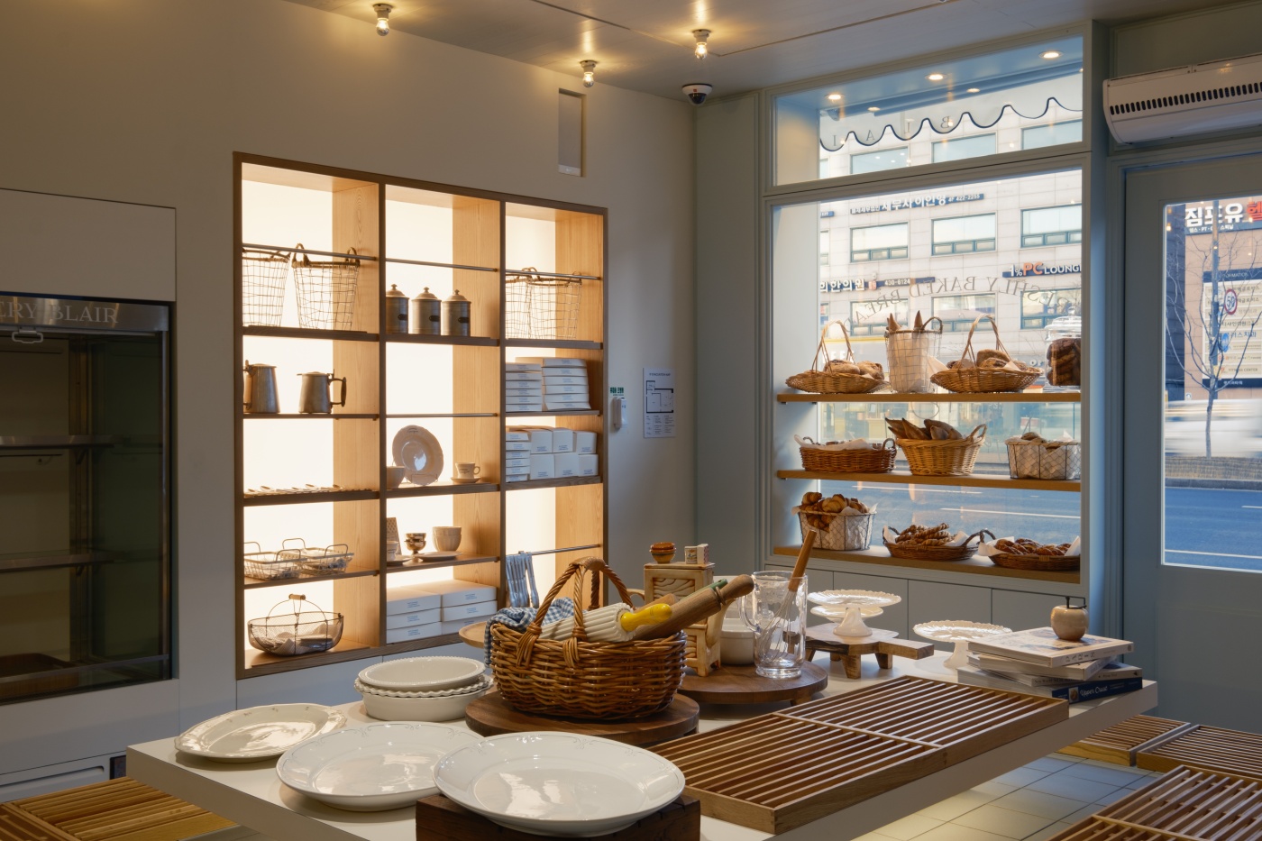 GFFG의 무한 확장 세계관 – 디에디트 – THE EDIT